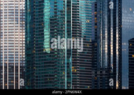 Facades of Chicago's downtown high-rise architecture Stock Photo - Alamy