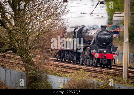 Black Five steam locomotive 44932 with a set of vintage coaches at ...