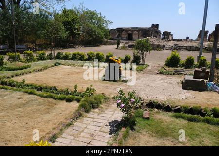 2 April 2023, Bhadurgad / Dharmaveer gad, Ruins of Bahadur Khan's ...
