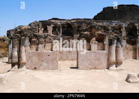 2 April 2023, Bhadurgad / Dharmaveer gad, Ruins of Bahadur Khan's ...