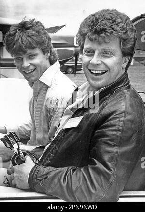 NICK AND SIMON SNOOK WINNERS OF THE 1985 DIGITAL SCHNEIDER TROPHY RACE ...