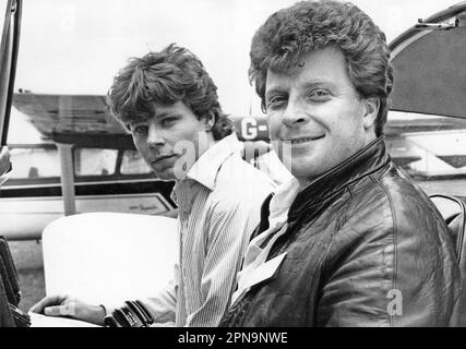 NICK AND SIMON SNOOK WINNERS OF THE 1985 DIGITAL SCHNEIDER TROPHY RACE ...