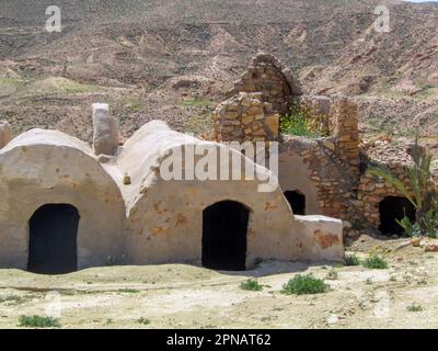 Discovering Beni Khedache, a Southern Tunisian Town between Djebel ...