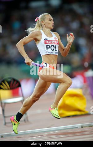 Justyna Swiety Ersetic participating in the Belgrade 2022 World Indoor ...