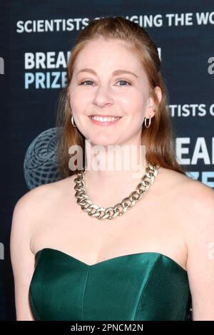 Dr Simone Giertz at arrivals for Ninth Annual Breakthrough Prize ...