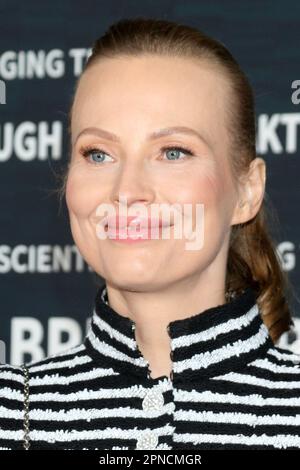 Julia Milner at arrivals for Ninth Annual Breakthrough Prize Ceremony ...