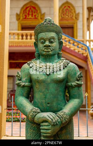 The Preah Putt Mean Bon Pagoda, Phnom Penh, Cambodia Stock Photo - Alamy