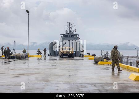 Philippine BRP Waray LC-288 departs after offloading during a combined ...