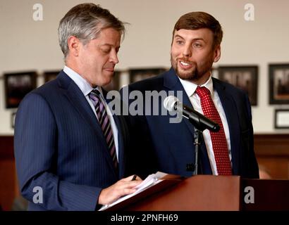 Attorney Jonathan Jeffress, left, representing the St. Louis Circuit ...