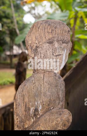 Vietnam: Wooden sculpture, Jarai tomb, Vietnam Museum of Ethnology ...