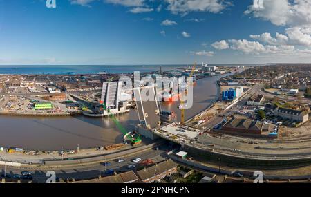 27th March 2023. Great Yarmouth. New bridge under construction at Great ...