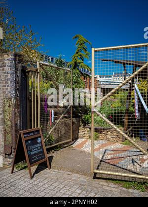 Cross Bones Graveyard and Memorial Garden - a disused post-medieval ...