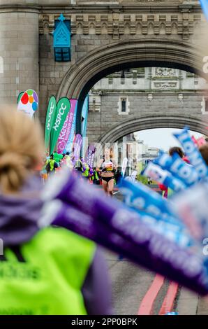 Elena Congost Mohedano competing in the Virgin Money London Marathon ...