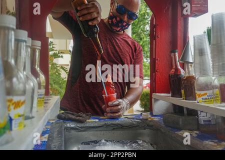 Raspberry shaved ice Stock Photo - Alamy