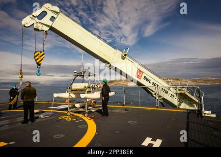 Defence Research and Development Canada (DRDC) tests a new remotely ...