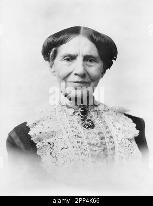 Clara Barton. c. 1904 Stock Photo - Alamy