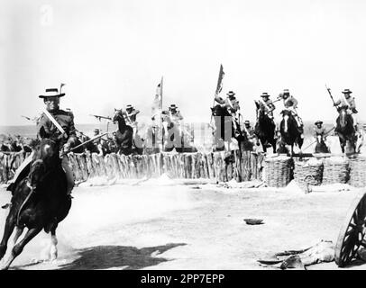 General Santa Anna's Mexican Army / Soldiers in THE ALAMO 1960 director ...