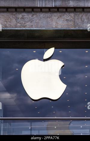 Hamburg, Germany - August 13, 2022: Lufthansa Airbus A320 airplane at ...