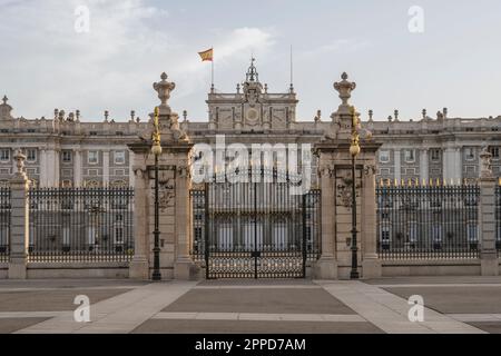 Main gate to the Royal Palace, Madrid, Spain Stock Photo - Alamy