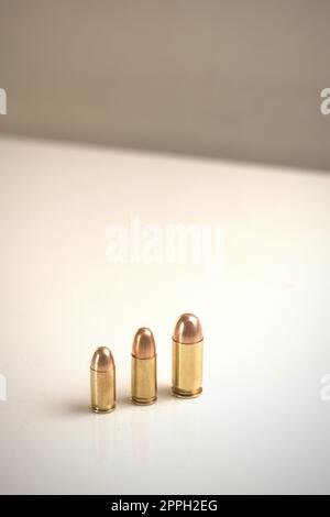 FULL METAL JACKET, from left: Kevyn Major Howard, Matthew Modine ...