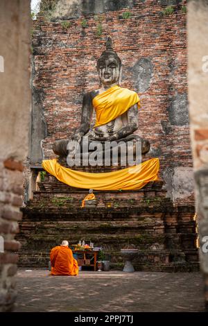 THAILAND AYUTTHAYA WAT BOROM PHUTTHARAM Stock Photo - Alamy