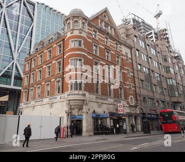 Moorgate underground tube station in London, UK Stock Photo - Alamy