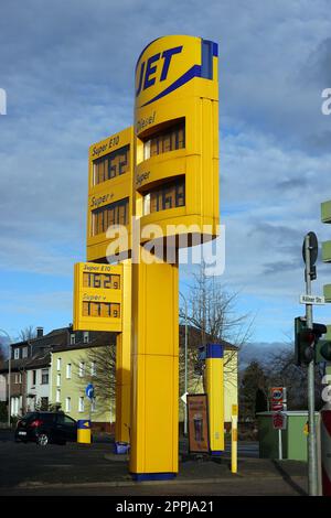 Kraftstoffpreise an einer JET-Tankstelle - Symbolbild Stock Photo - Alamy
