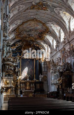Beautiful baroque ceiling inside the Church San Pietro in Modica ...