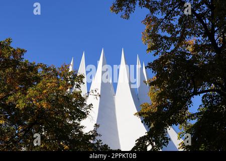 Berlin, Germany, the roof structure of the Tempodrom Stock Photo - Alamy