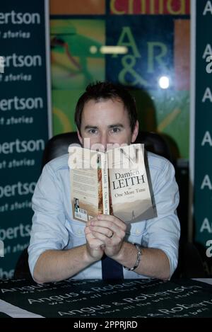 Damien Leith The Australian Idol 2007 Grand Final held at Sydney Opera ...