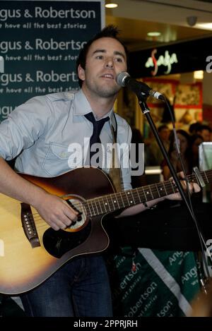 Damien Leith The Australian Idol 2007 Grand Final held at Sydney Opera ...