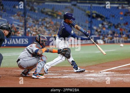 Tampa Bay Rays designated hitter Yandy Díaz (2) against the Los Angeles ...