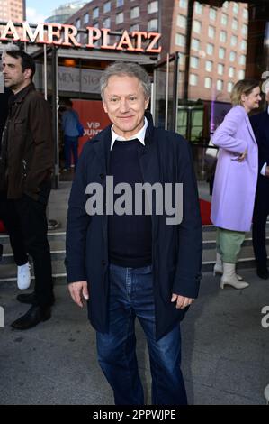 Axel Pape bei der Premiere des Kinofilms Green Border im Delphi ...