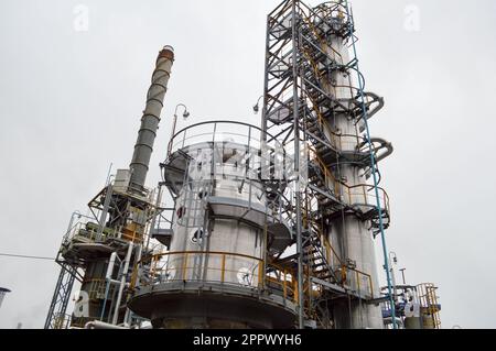 Installation for processing oil with columns and pipes. Refinery Stock ...