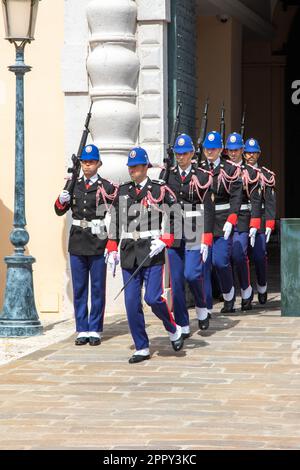 Royal guard / Carabiniers du Prince, Prince's Palace of Monaco, Monaco ...