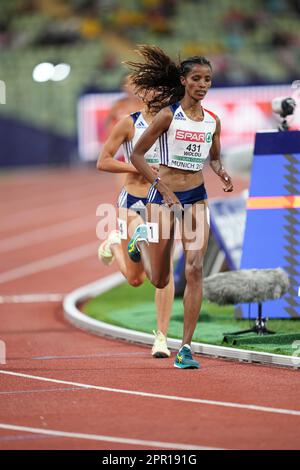 Mekdes Woldu participating in the 10.000 meters at the 2022 European ...