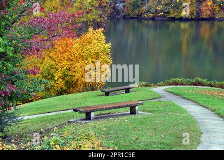 Two benches sits along path at Fort Patrick Henry Dam. Holston River ...