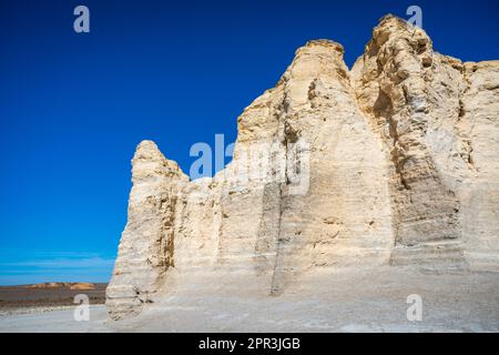 Monument Rocks, Large Chalk Formations in Kansas Stock Photo - Alamy