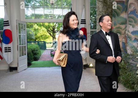 Joe Bae and Janice Bae arrive for the State Dinner with President Joe ...