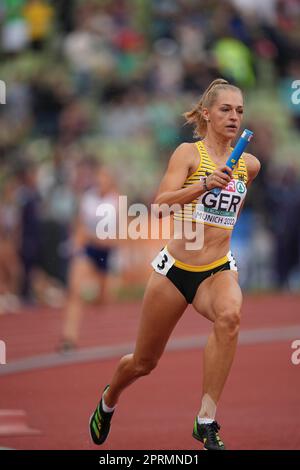 Luna Thiel participating in the 4x400 meters relay of the European ...