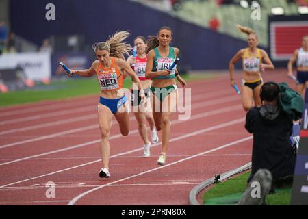Sharlene Mawdsley participating in the 4x400 meters relay of the ...