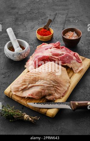 Fresh raw cut turkey thigh Stock Photo - Alamy