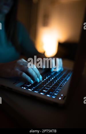Businesswoman Typing Recent Updates On Lap Top Keyboard On Desk Stock ...