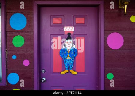 Door with Elvis Presley in Clown Costume, America's Scariest Hotel ...
