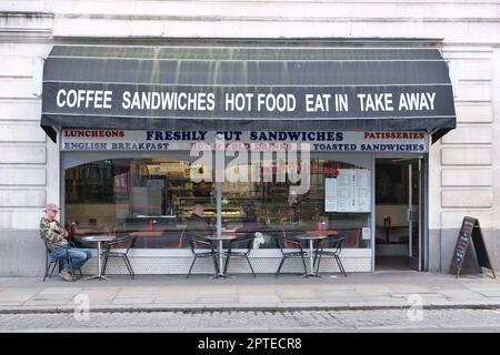 Traditional greasy spoon cafe in fashionable Bermondsey in London ...