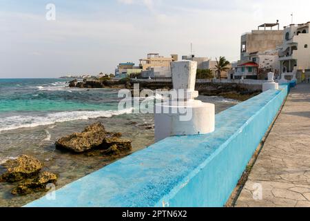 Coastal promenade walkway on east coast of Isla Mujeres, Caribbean ...