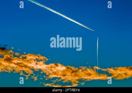 Two commercial aircraft apparently on collision course in sky with ...