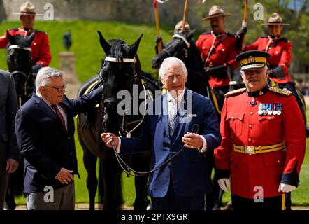 King Charles III (centre) alongside Ralph Goodale, the High ...