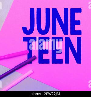 Handwriting text Long Weekend. Word Written on prolonged vacation ...