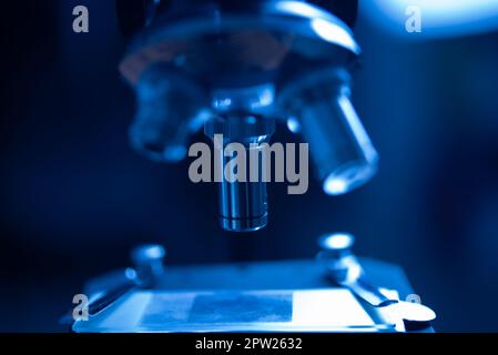 Scientific microscope data analysis in the metal lens at laboratory ...